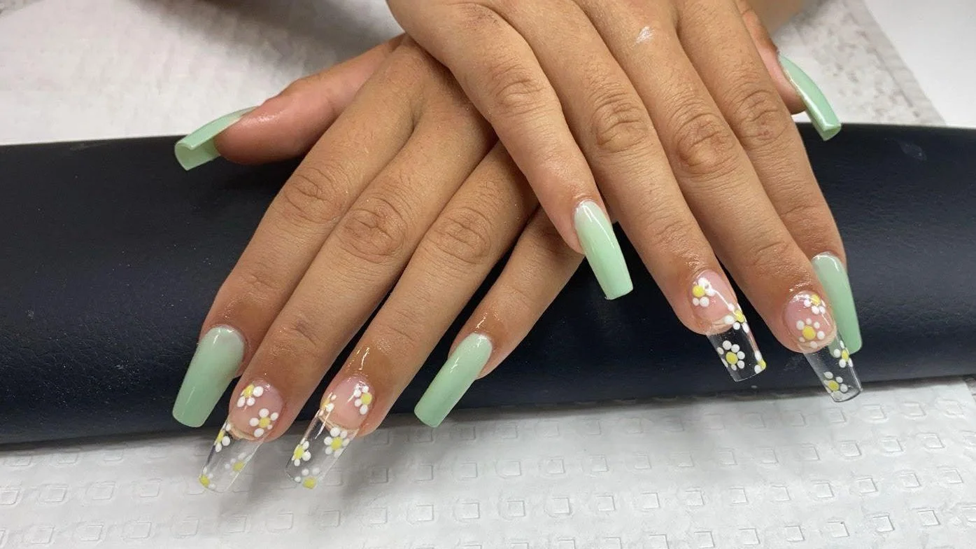 Amanzi Day Spa and Beauty Clinic