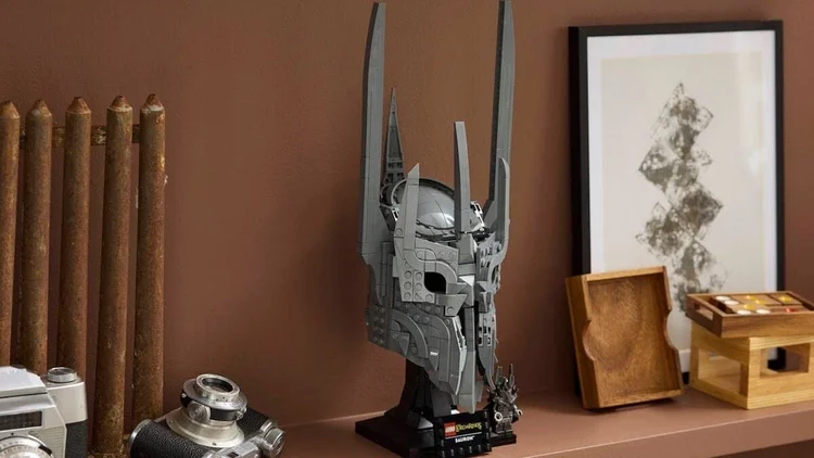 LEGO Unveils Sauron Helmet And Leaks Confirm Existence Of 'The Lord Of ...