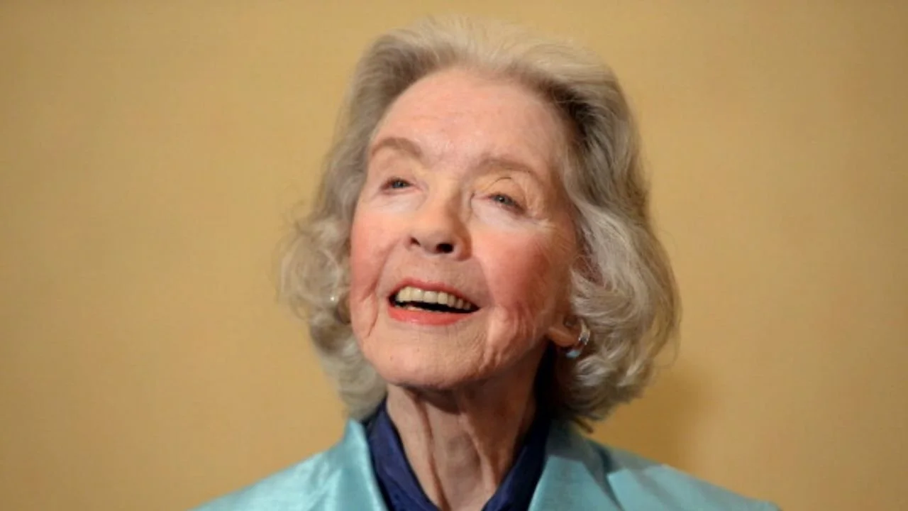 Marsha Hunt, The Oldest Living 'Star Trek' Actress, Passes Away At Age ...