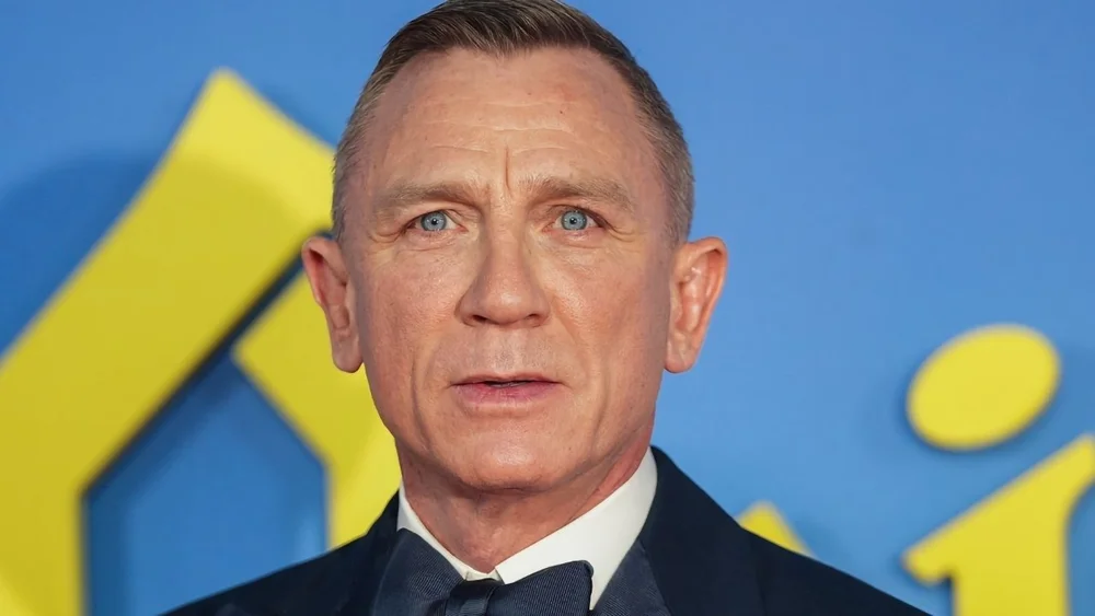 Daniel Craig Thought Back On Being A Stormtrooper In ‘The Force Awakens ...