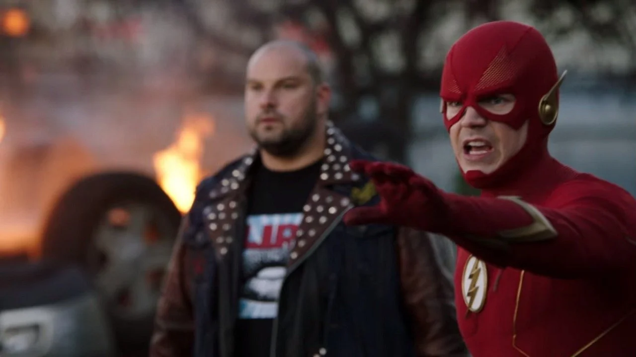 Set Photos Reveal A First Look At These Characters Returning To The CW ...