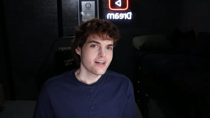 YouTuber Dream Reveals Face In A New Video To Fans — CultureSlate