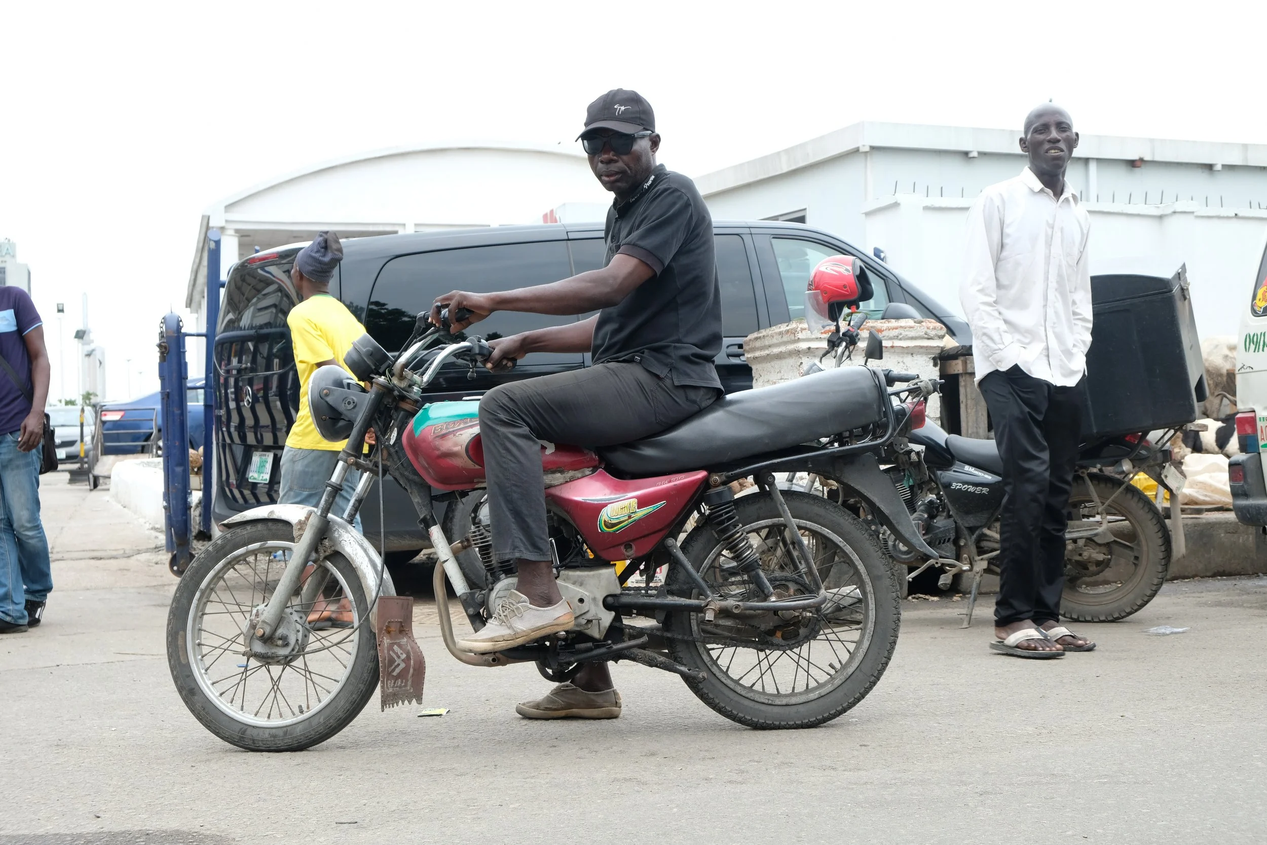 The Swoosh in Accra and Lagos: the symbol of greatness — Carmenpolitan