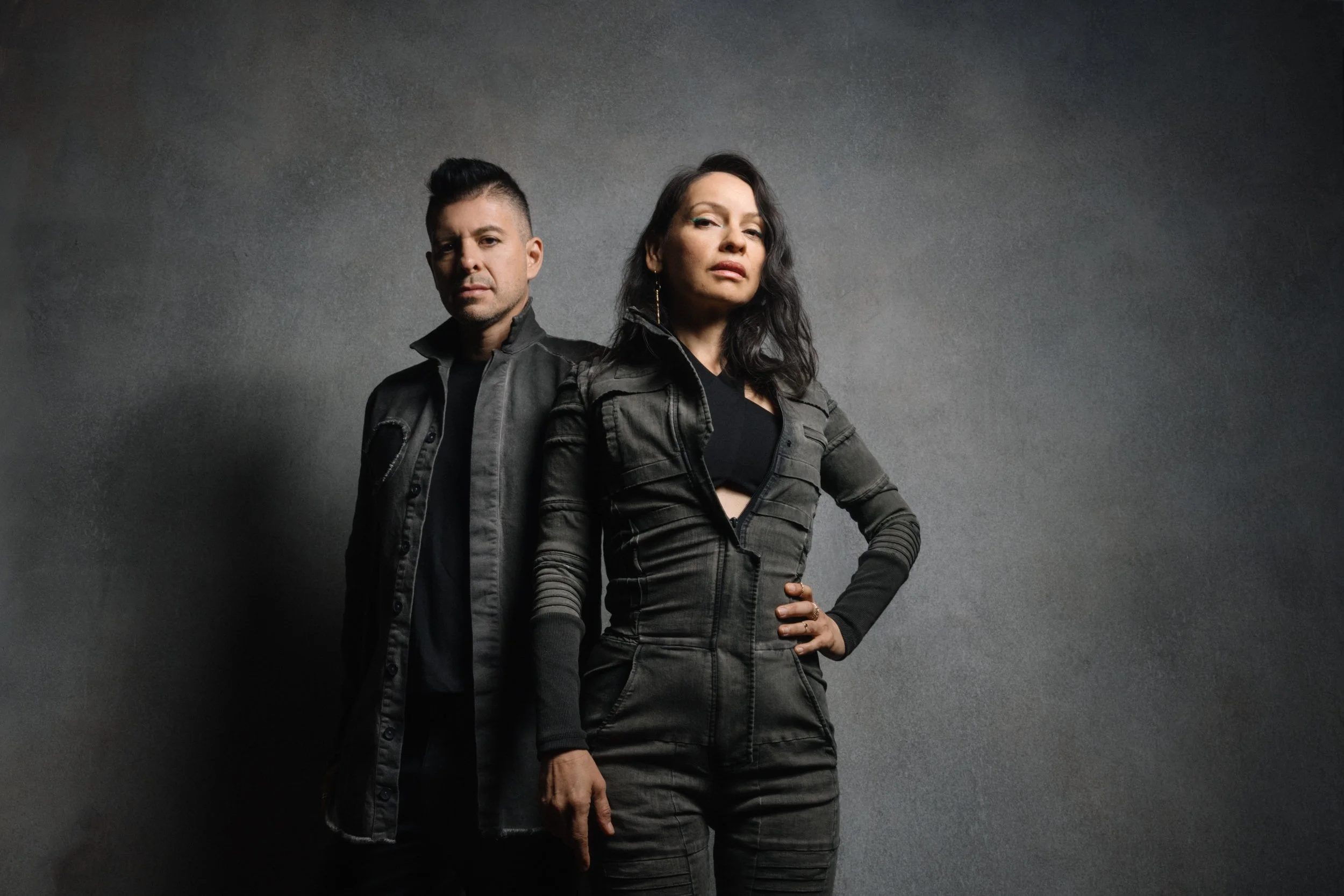 The new Rodrigo y Gabriela album In Between Thoughts...A New World out ...