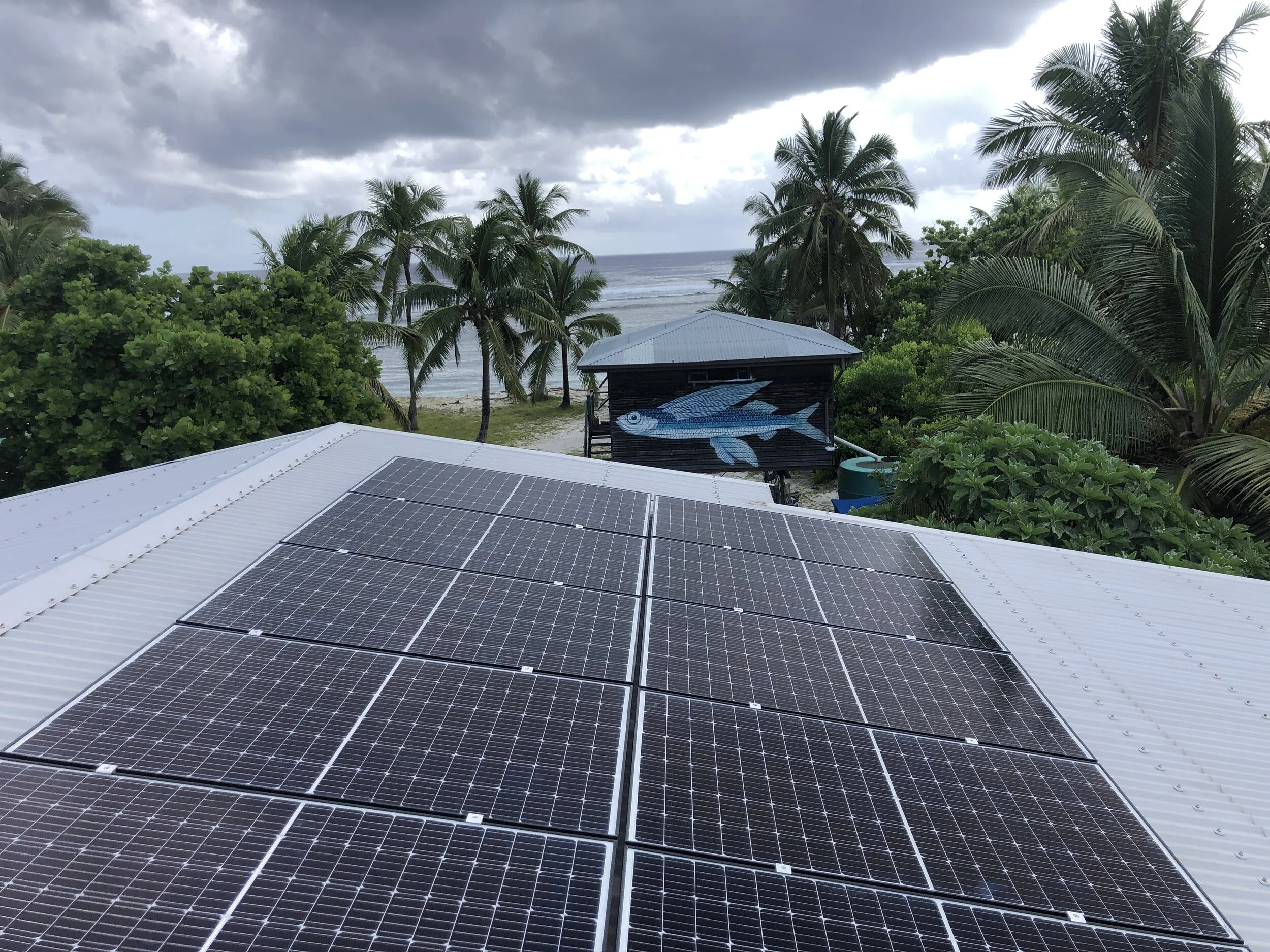 Small scale solar power in the Indian Ocean Territories » — Island Power Co