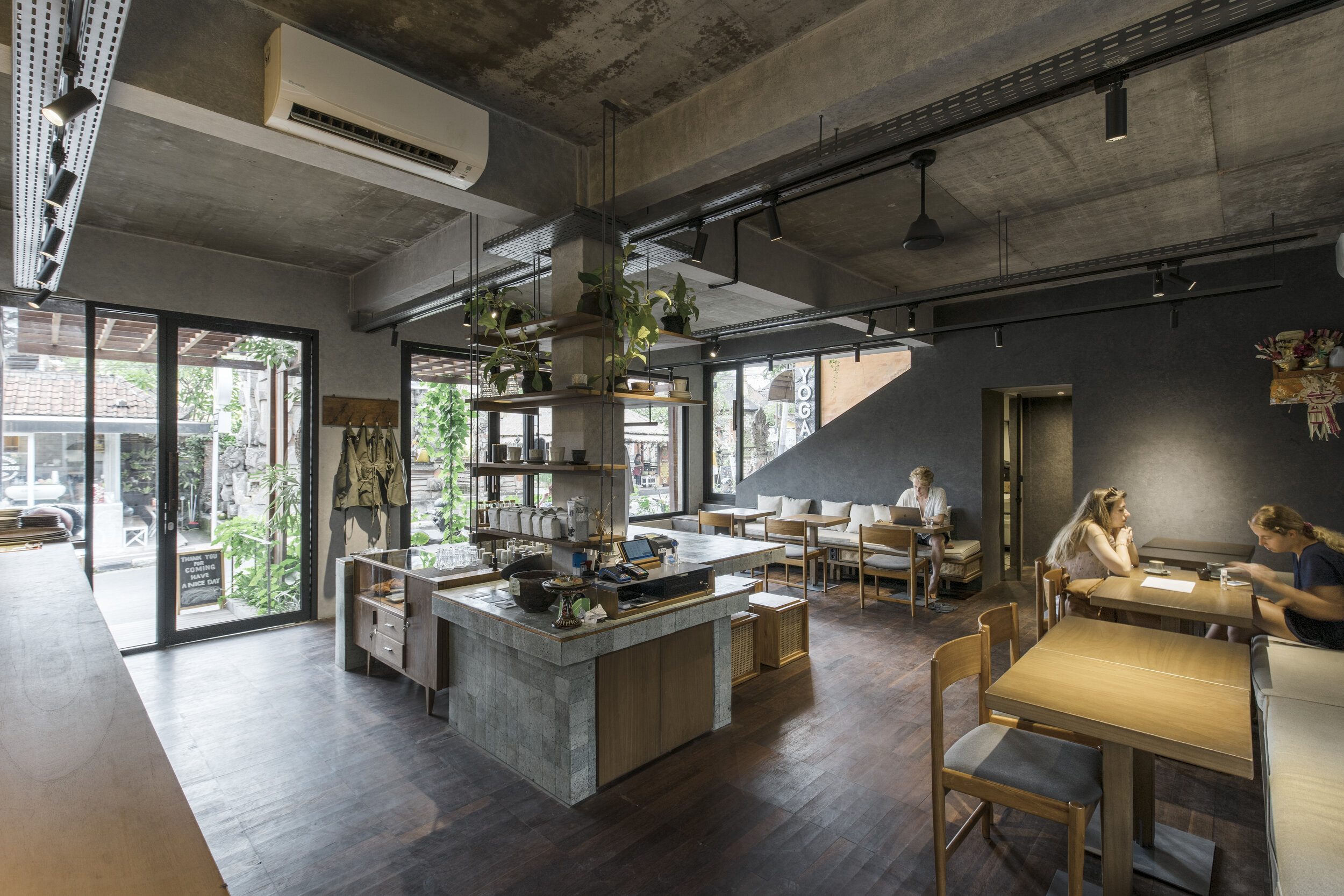 Ubud — Titik Temu Coffee & Roastery