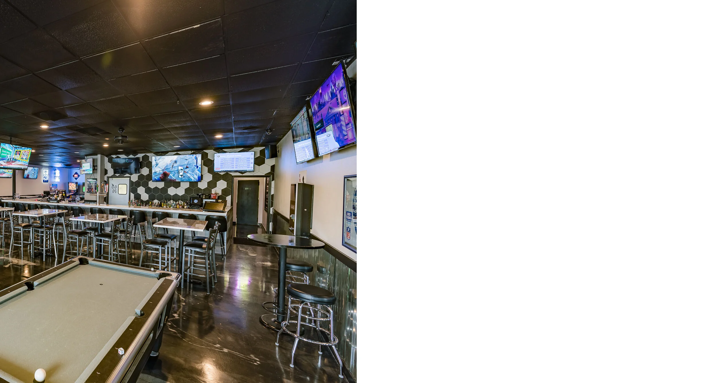 Best Sports Bar in Dallas & Addison, TX | Benders Sports and Spirits