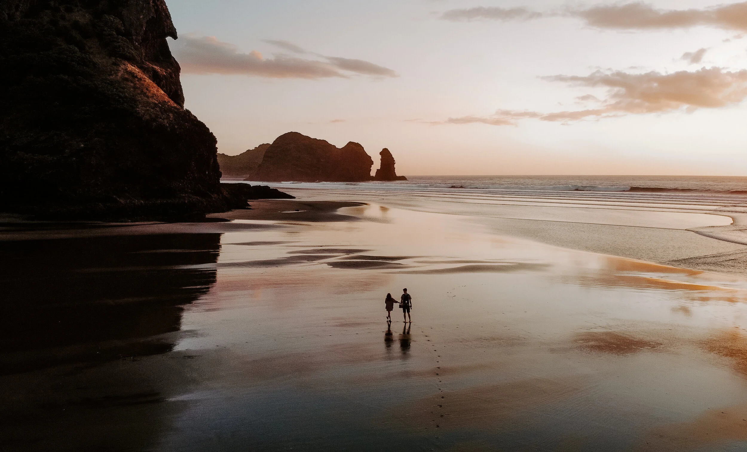 PIHA BEACH COUPLES SHOOT — Meggy Mac Photography: Scotland Elopement ...