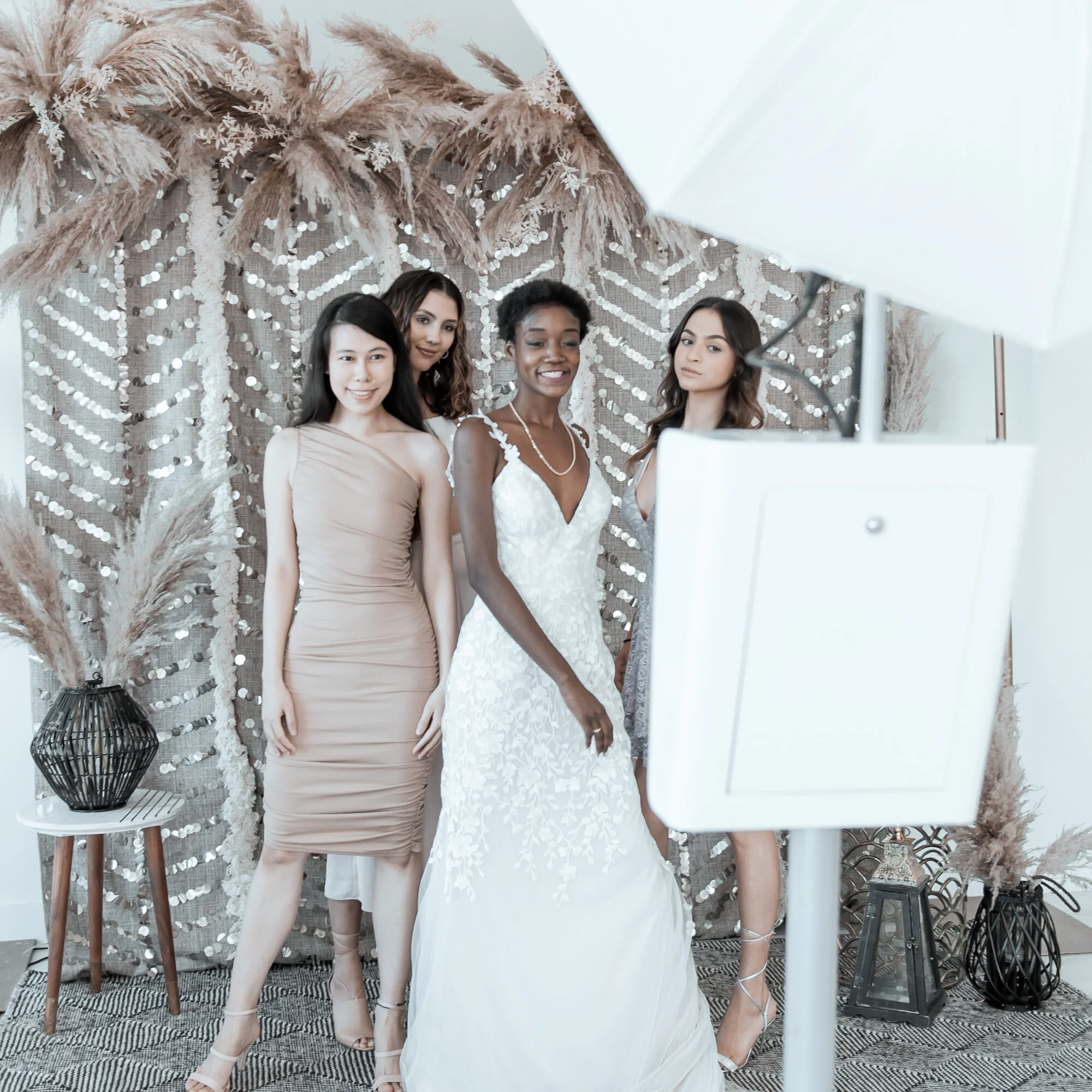 Wedding Photobooth Rental Ottawa | Toronto | Halifax | MDRN Photobooth Co