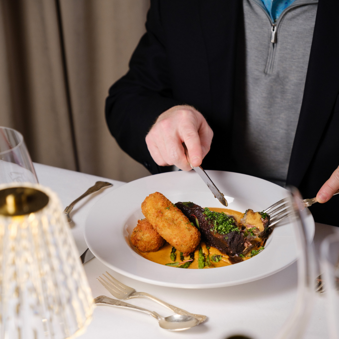 Food & Drink — The Hamilton Club