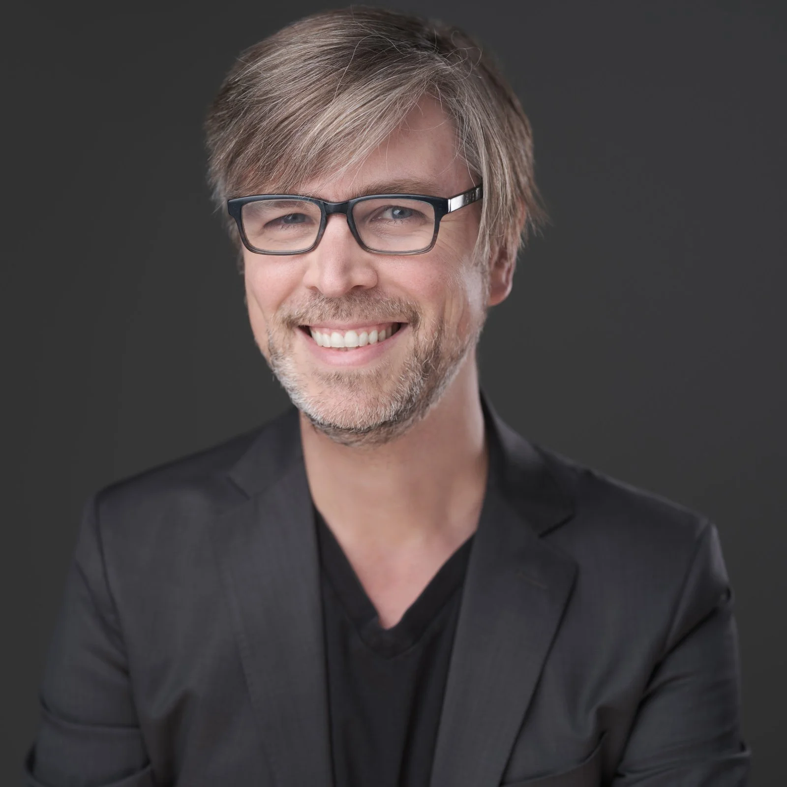 DC's Top Headshot Photography Studio by Moshe Zusman — HeadshotDC