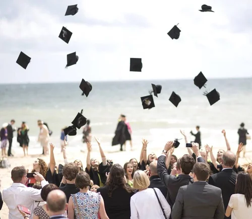 Graduation Gowns, Mortarboards, Tassels, Sashes & Supplies