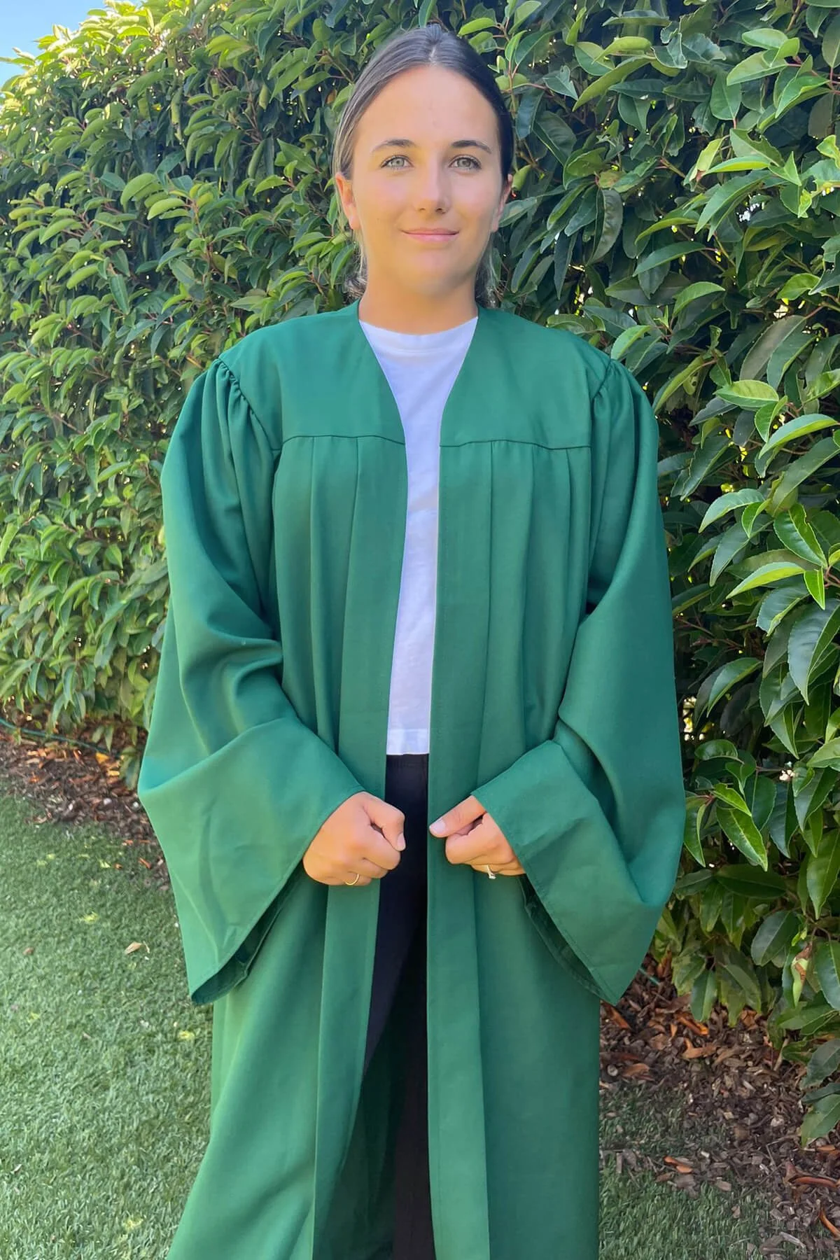 Graduation Gowns — Graduation Products - Graduations Now the Leading ...