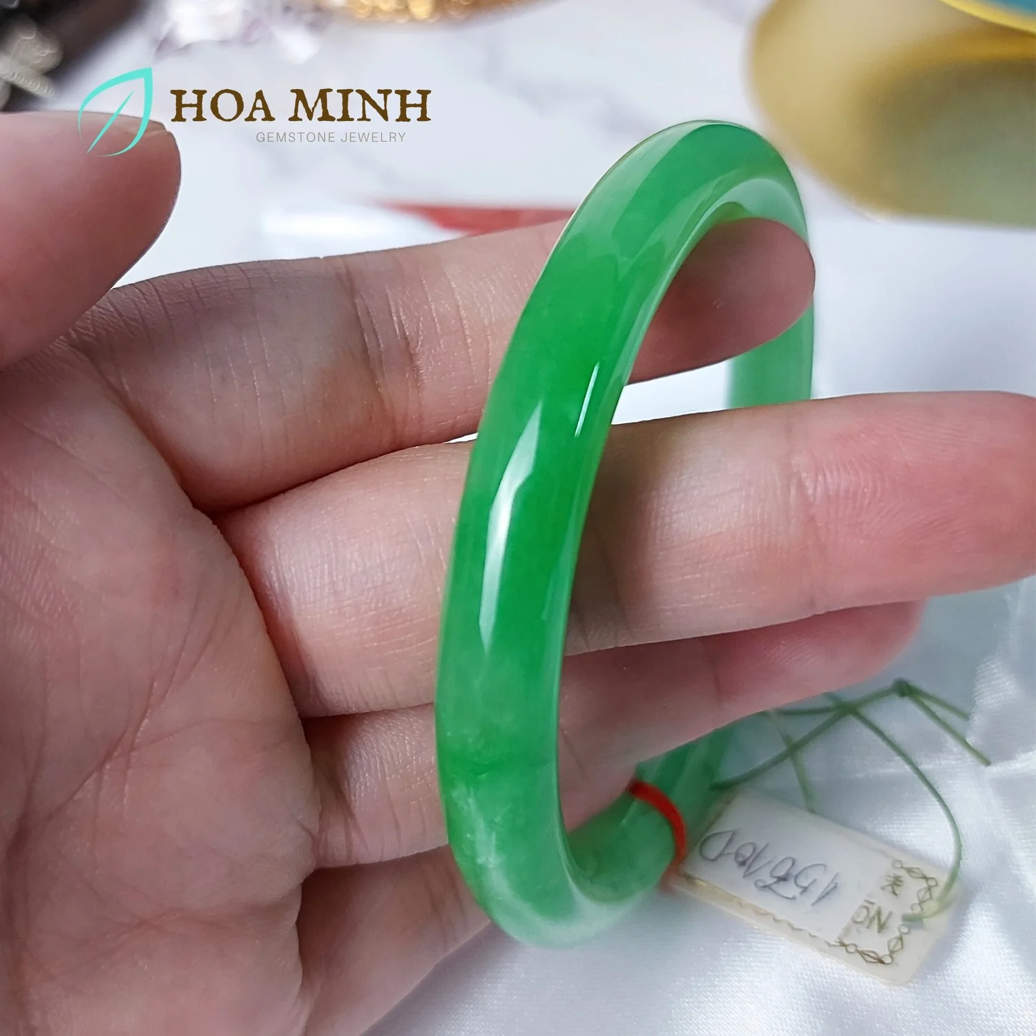 Vòng tay nữ vòng bản đá Cẩm Thạch xanh lý nguyên khối đẹp VIP dày 8.3 ...