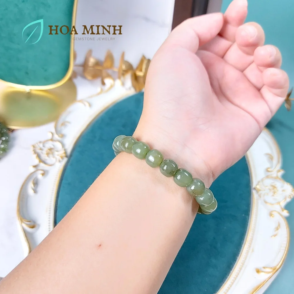 Vòng tay Ngọc Hòa Điền xanh lá cây, kiểu hạt vuông size 10 li — HOA ...