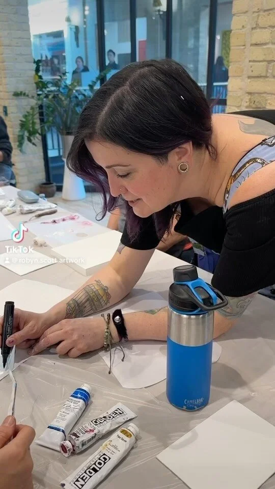 Robyn Scott – Northern Canadian Artist