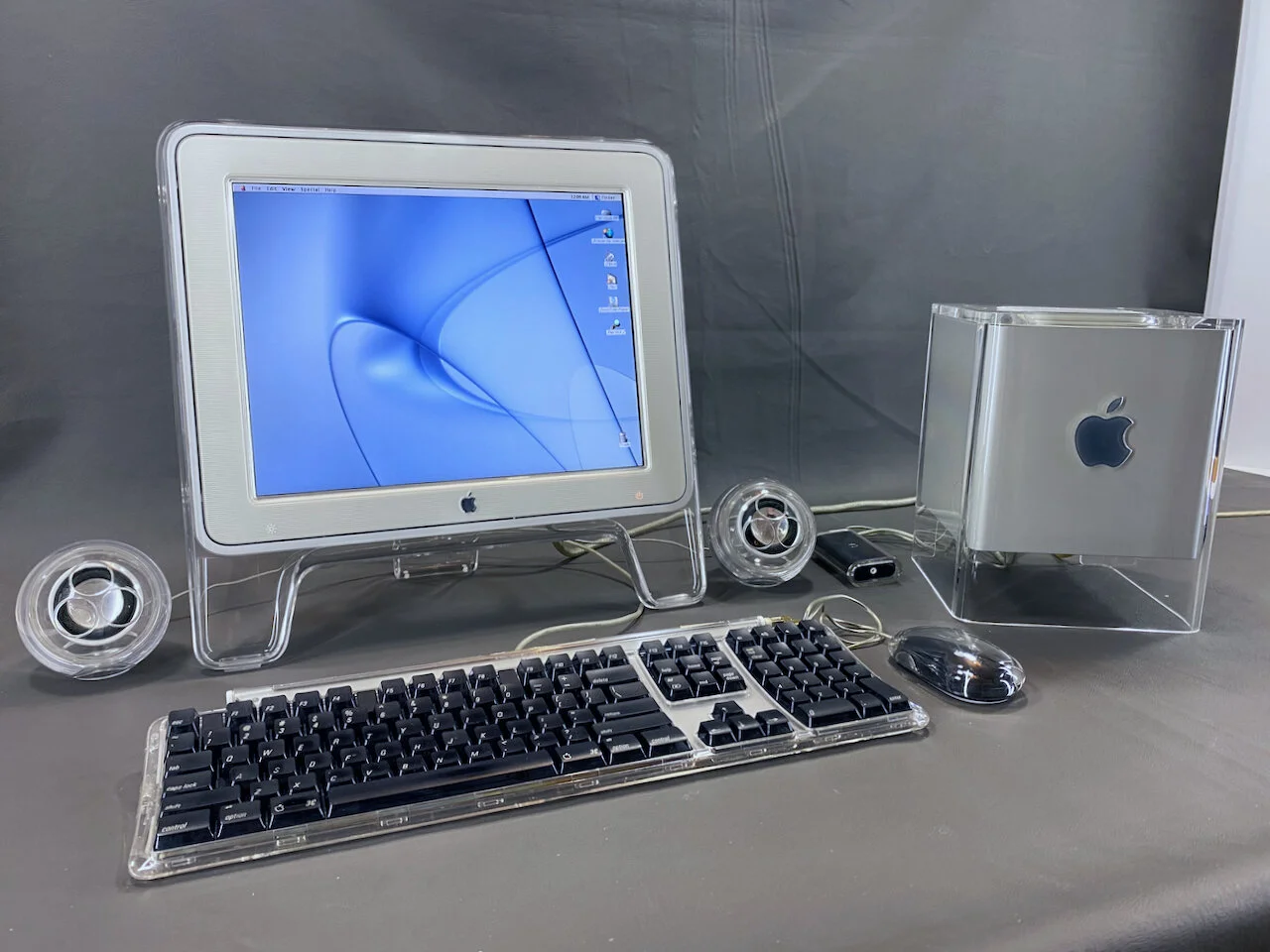 Power Mac G4 Cube — mac27.net