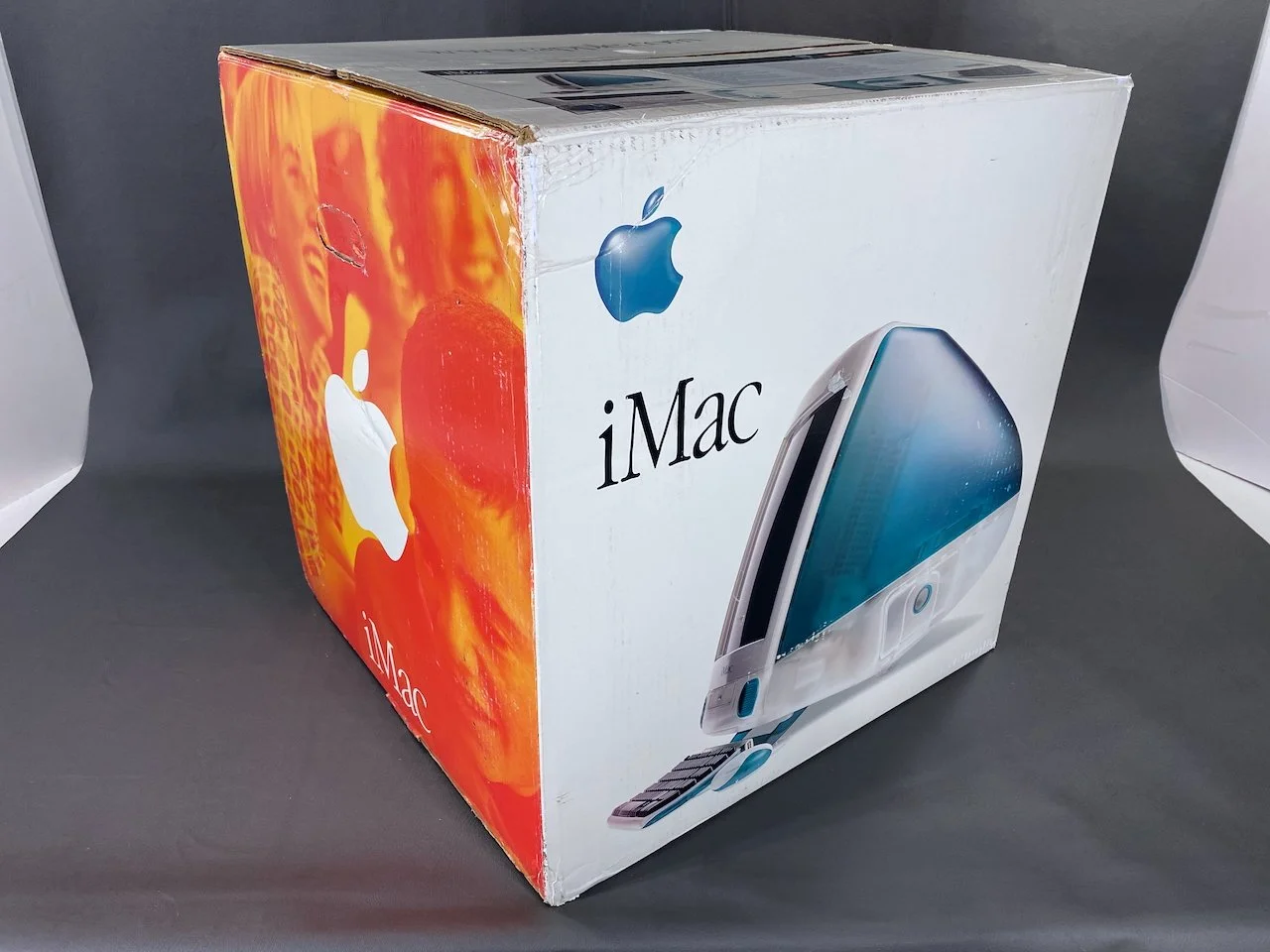 iMac G3 (Bondi Blue) — mac27.net