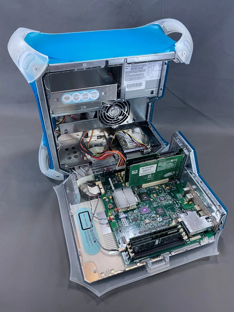 Power Mac G3 (Blue & White) — mac27.net