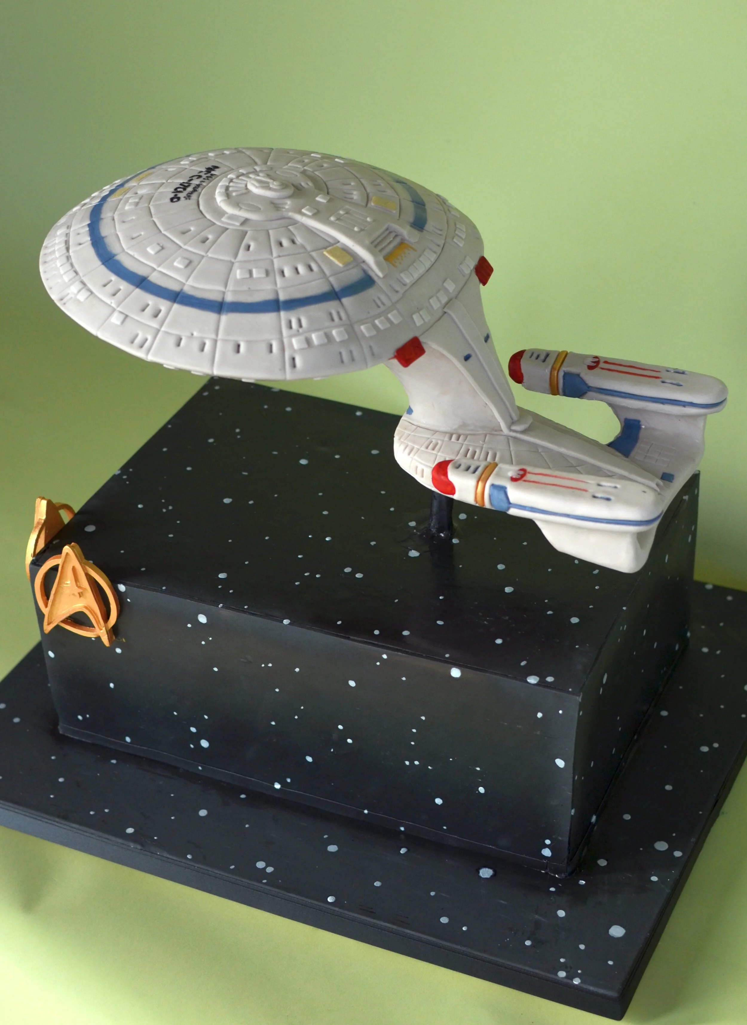 Star Trek Enterprise Cake