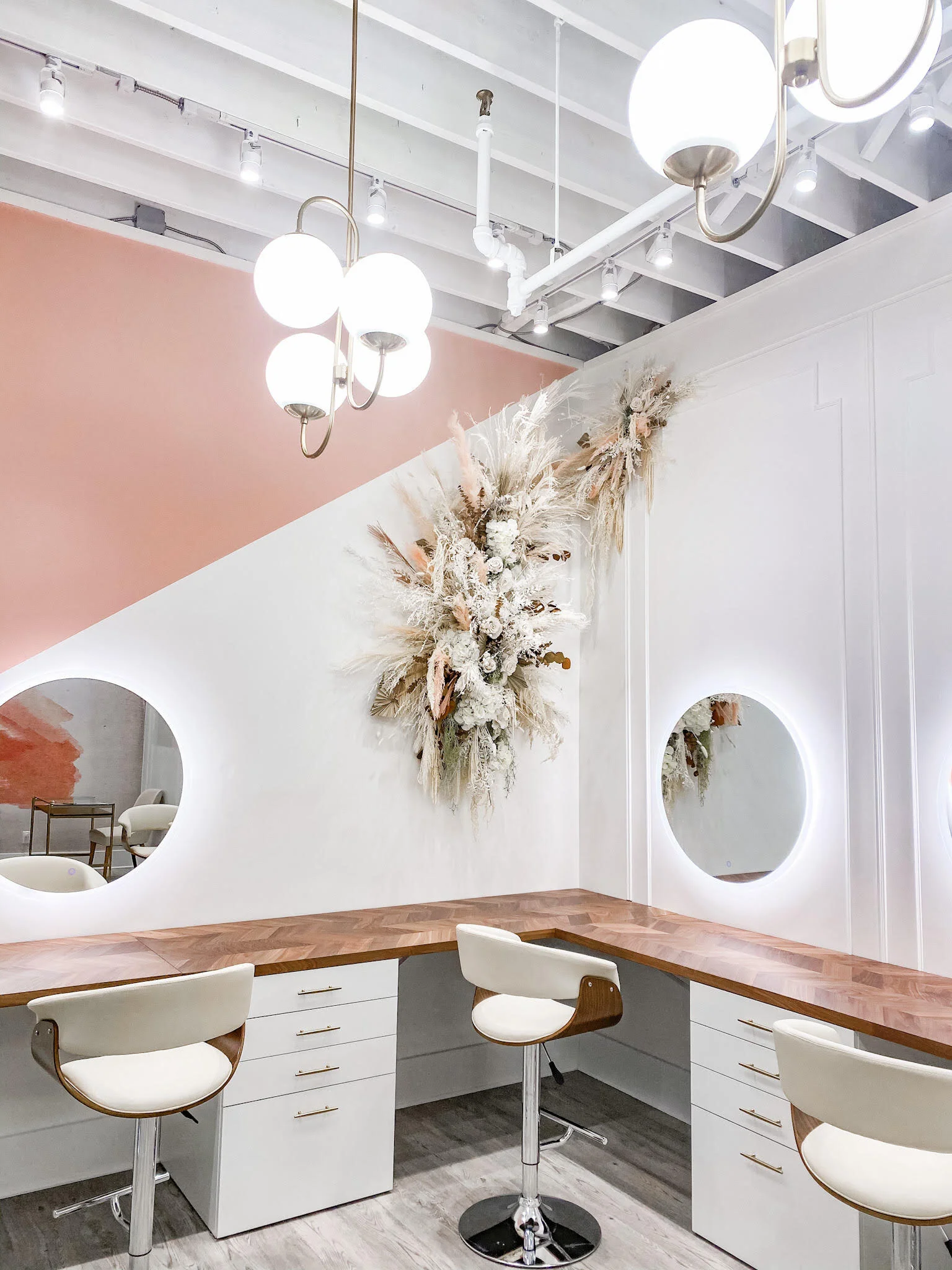 INQUIRE — Glamour Cosmetics | Boston's Best Wedding Makeup Artists