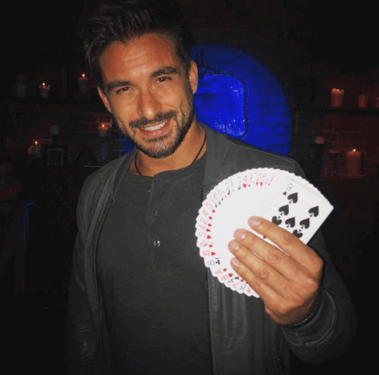 7 Simple Magic Tricks For Kids : Step-by-Step Tutorial | Riccardo Berdini