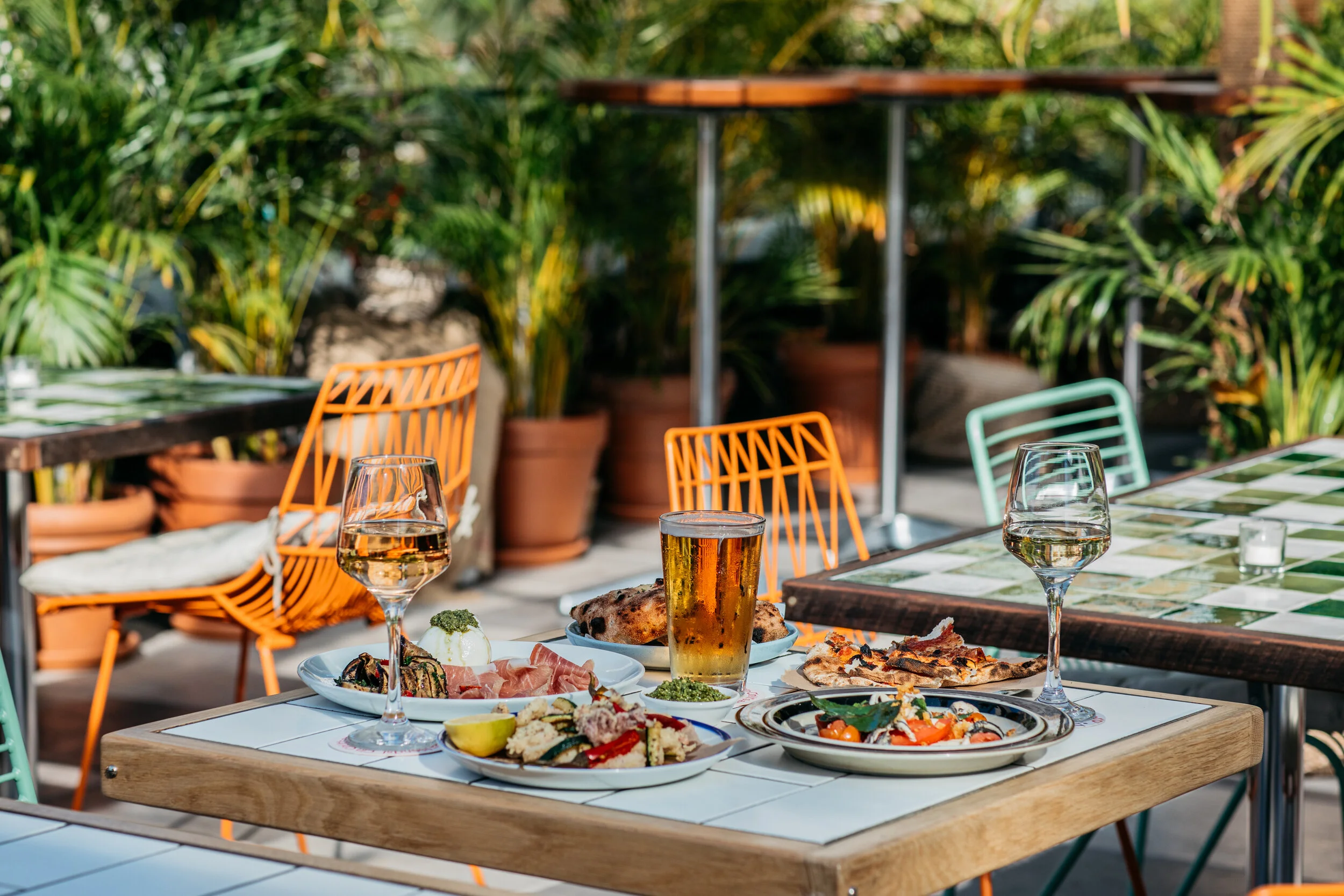 Rooftop Cocktail Bar & Aperitvo in Circular Quay with Harbour Bridge ...