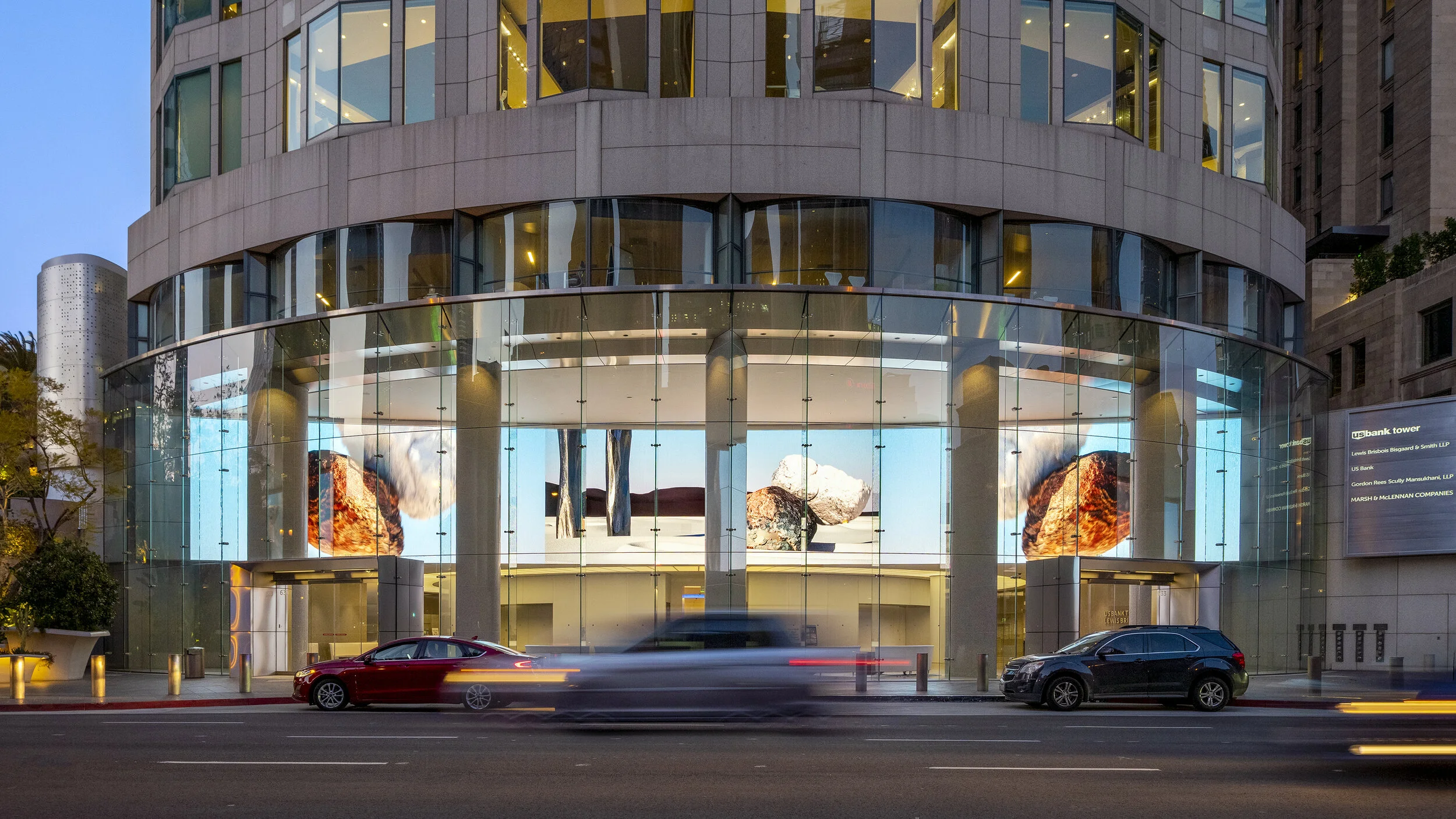 US Bank Tower Lobby Immersive 8K Video Wall — StandardVision