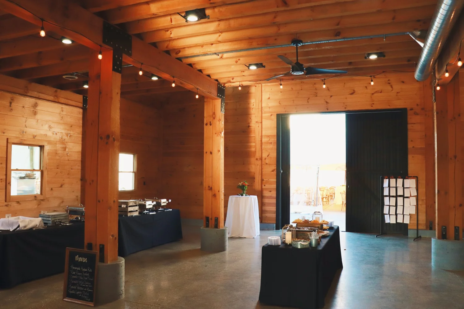 Venue Details (New Design) | Robin Hills Farm | Chelsea, MI