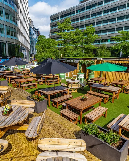 All Day Cocktail Bar & Restaurant in Spinningfields - The Lawn Club