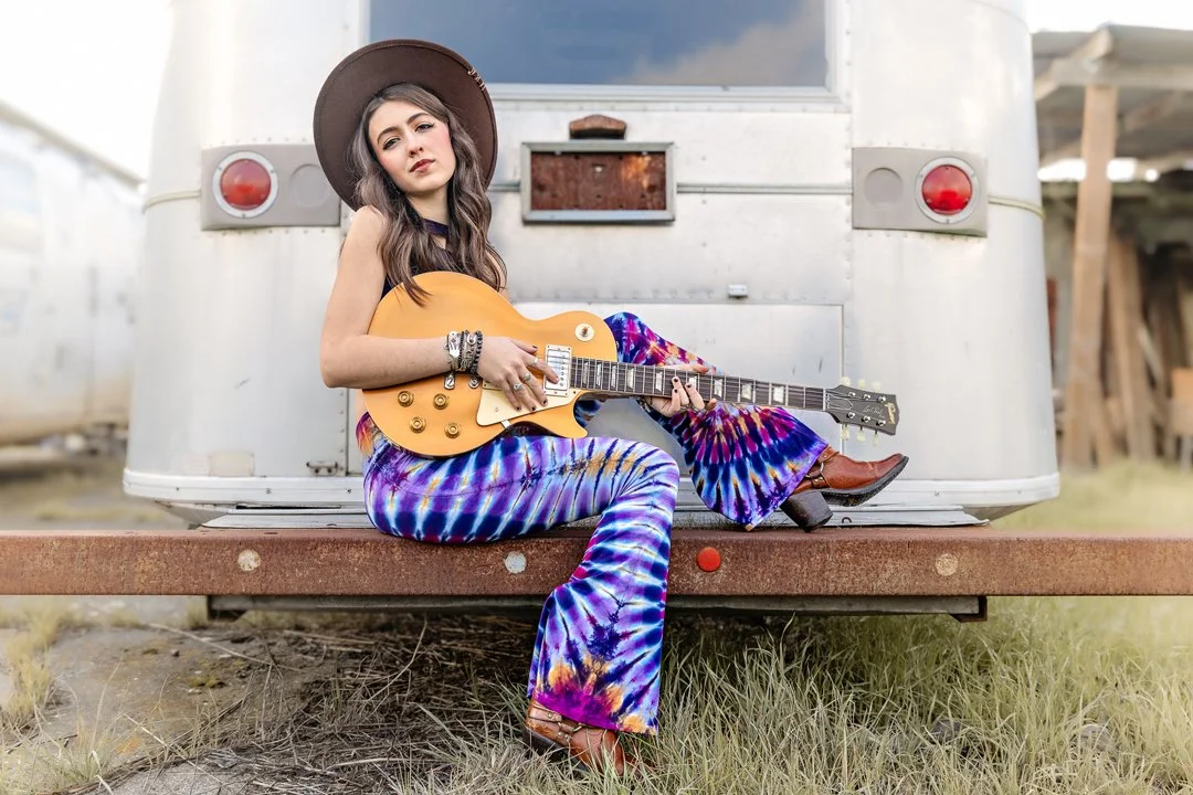 Bella Rayne — bighassle.com