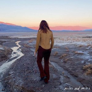 Rae Isla — bighassle.com