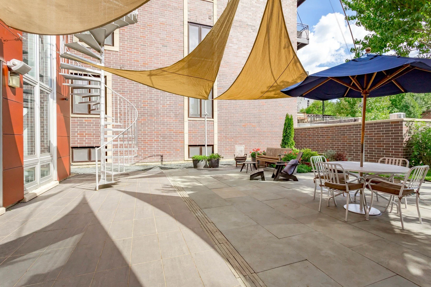 National Backyard Day | Homes With Room to Roam — Extraordinary Living ...