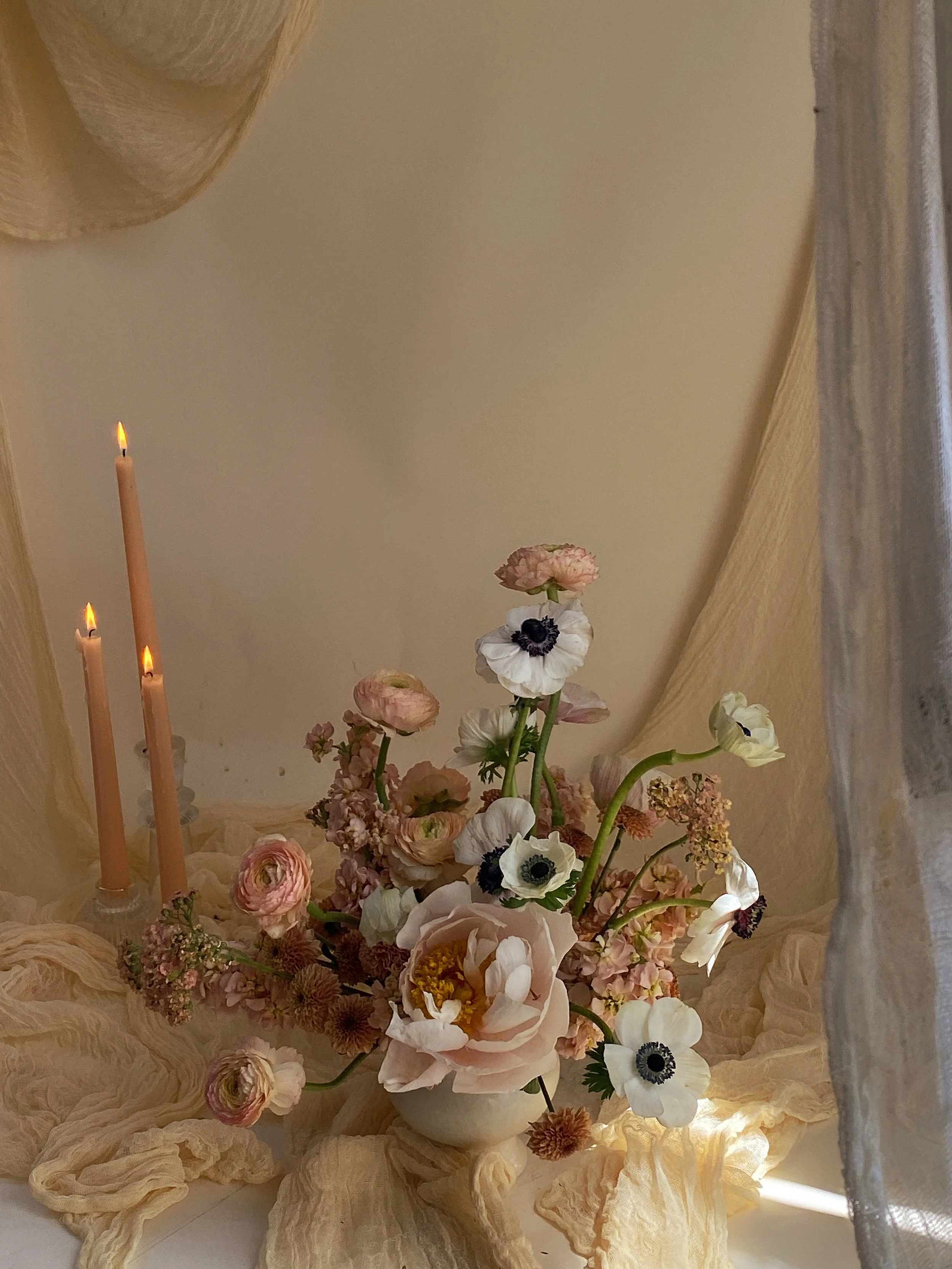 Artfully Arranged Low Vase — Moss & Meadow