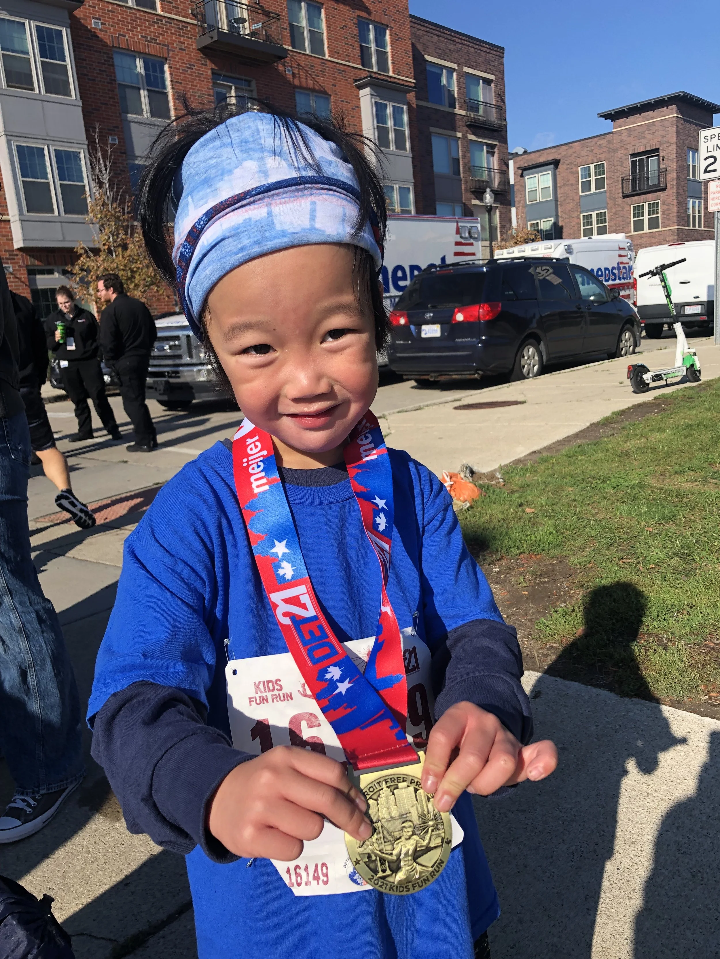 Abner Finishes a 5K — A Bright DrewTopian Future