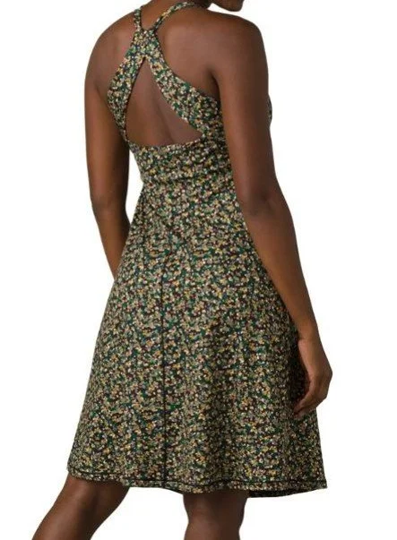 Best Hiking Dress for Outdoorsy Women (with Pockets) — Nomads in Nature