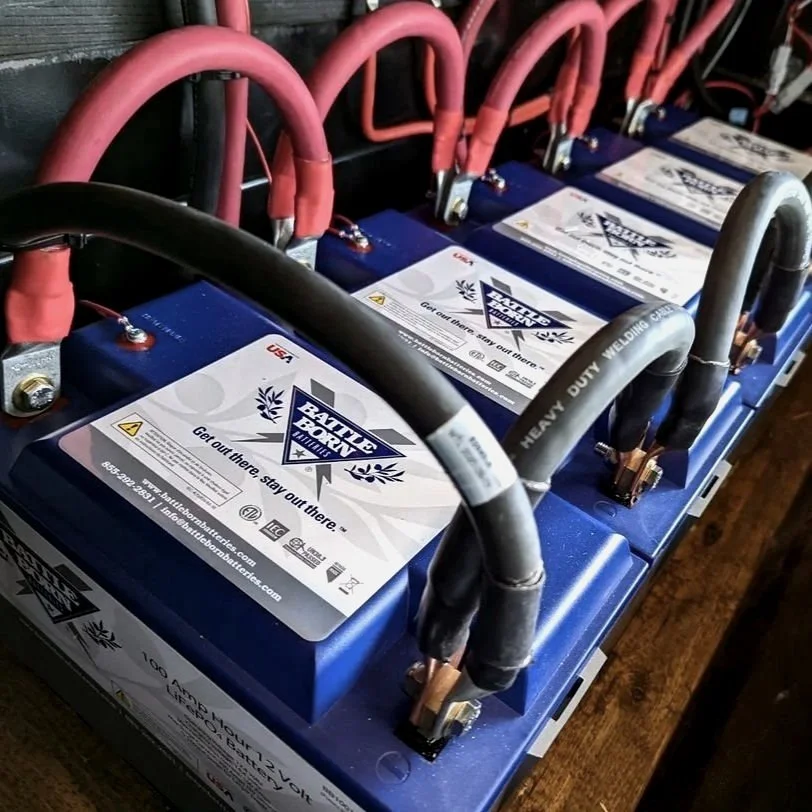 Best RV Batteries for Solar - Lithium vs AGM (2024) — Nomads in Nature