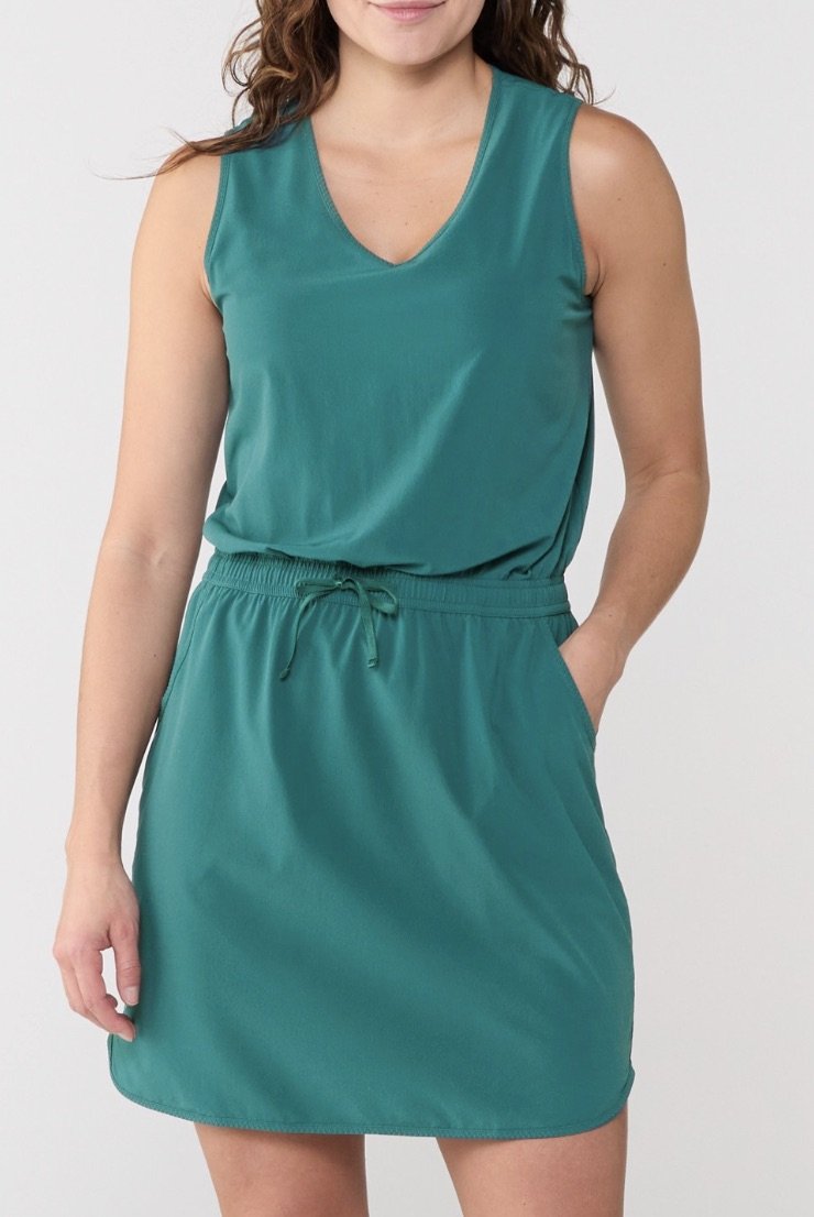 Best Hiking Dress for Outdoorsy Women (with Pockets) — Nomads in Nature