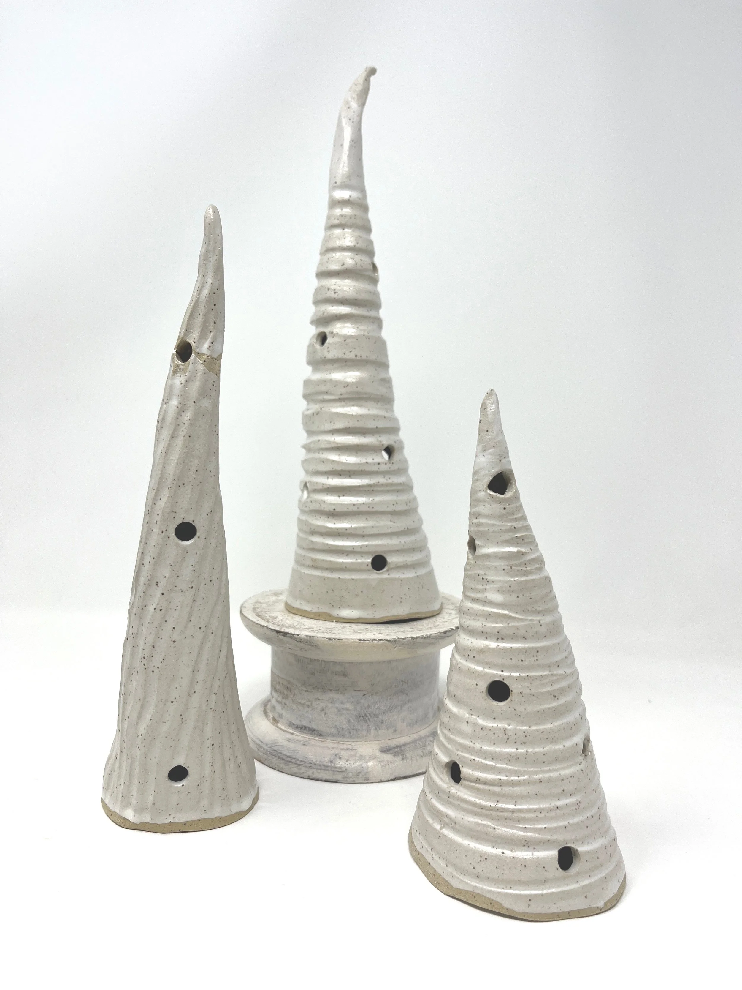Store 1 — driftwood pinch pots