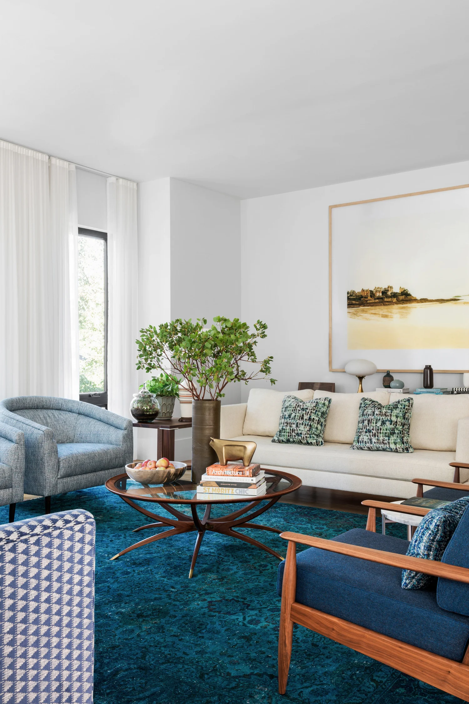 A Harmonious Blend of Old and New — WALTER STUDIO interior design