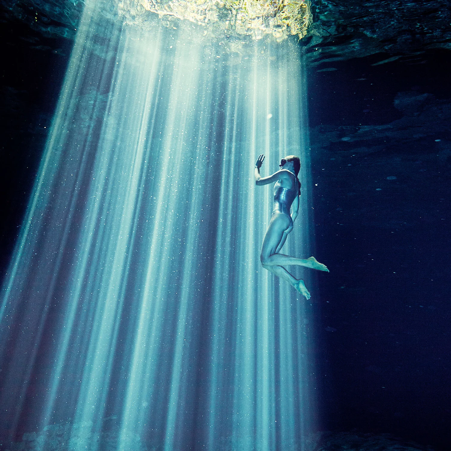 Figurative underwater photography from The Ring of Cenotes, Mexico ...