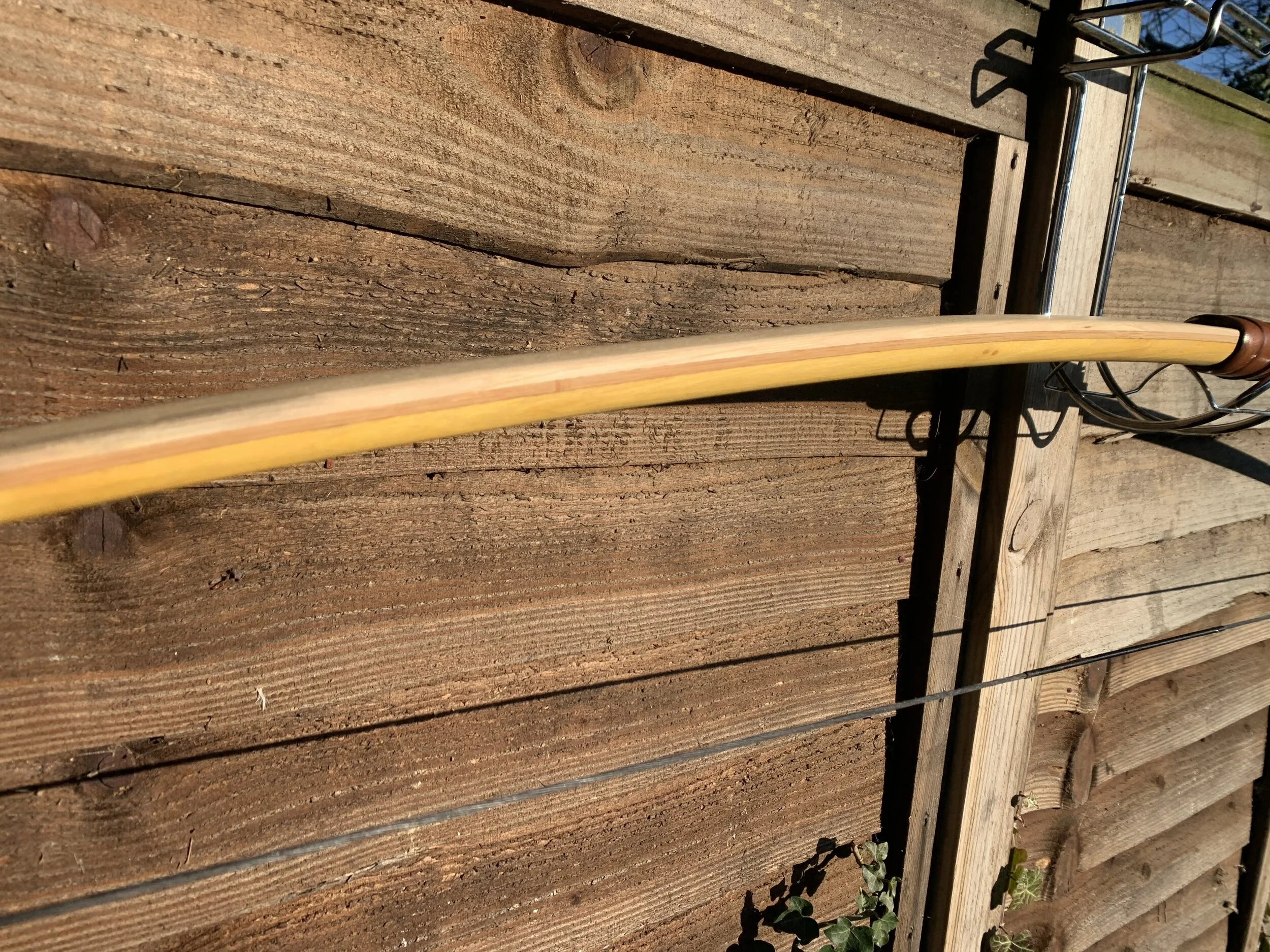 Osage Tri-Laminated English Longbow — Traditional and Barebow Archery