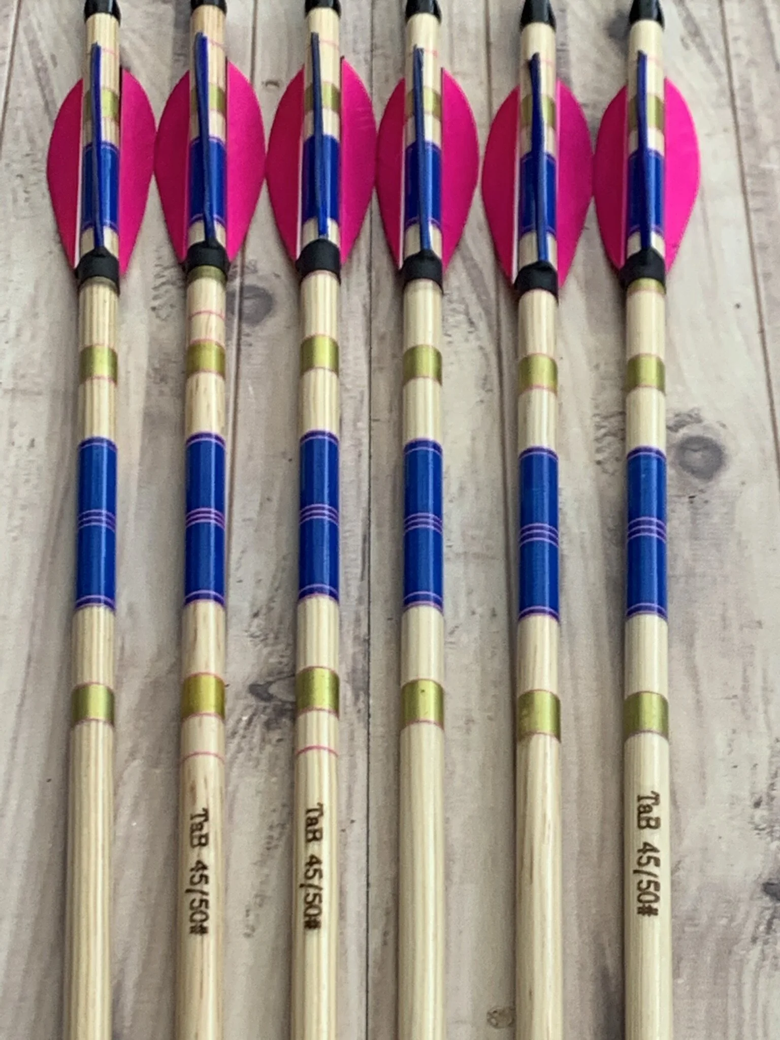 Traditional Wooden Arrows AB-B-005 (6) — Traditional and Barebow Archery