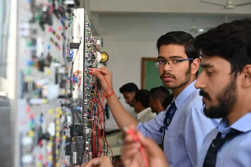 B.Tech in Electrical Engineering (EE)