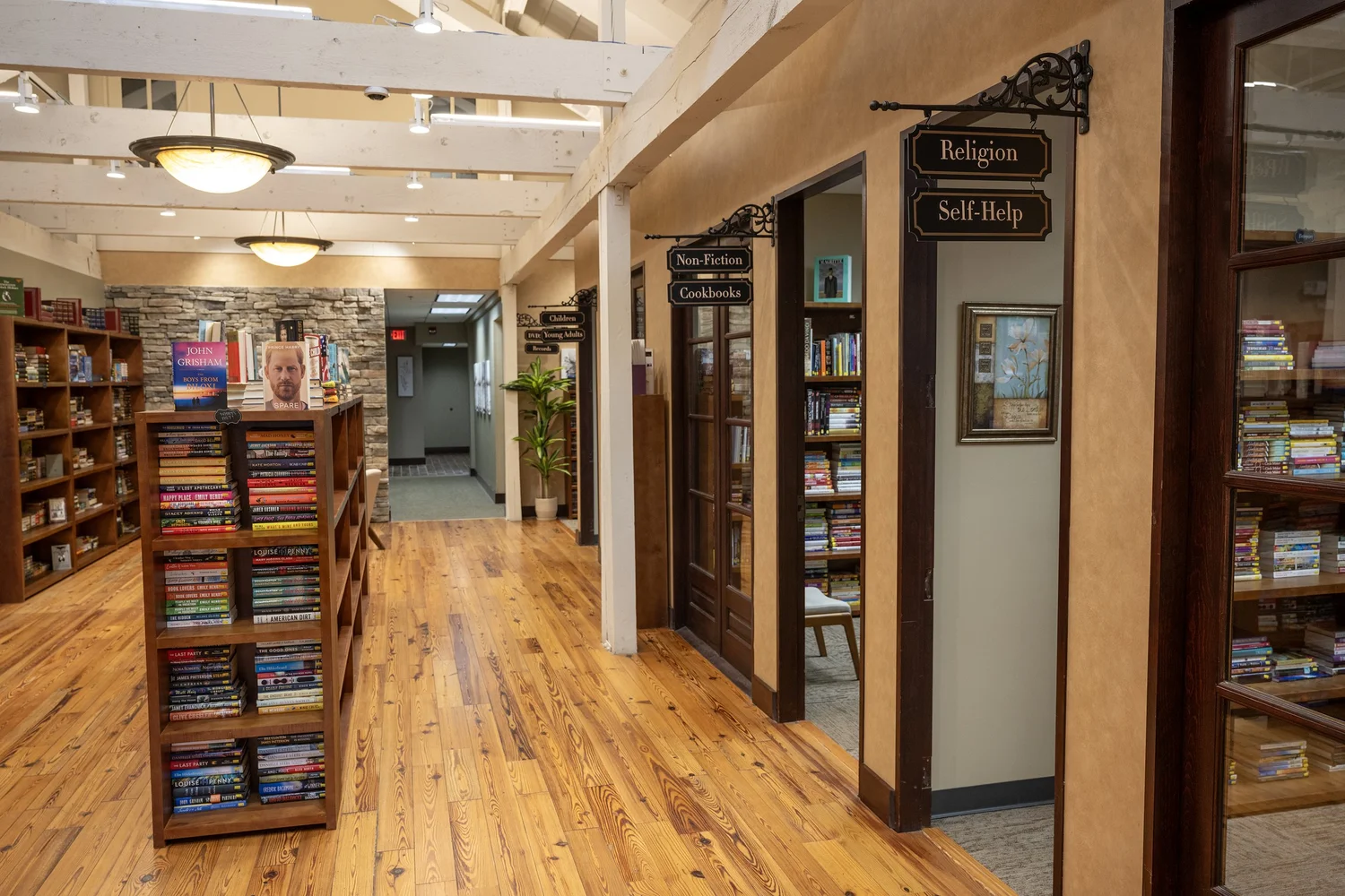 Collierville Donation Center & Bookstore — Goodwill Memphis