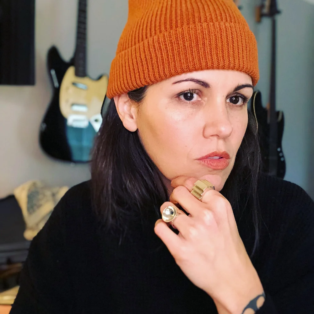 About — LISA M O L I N A R O