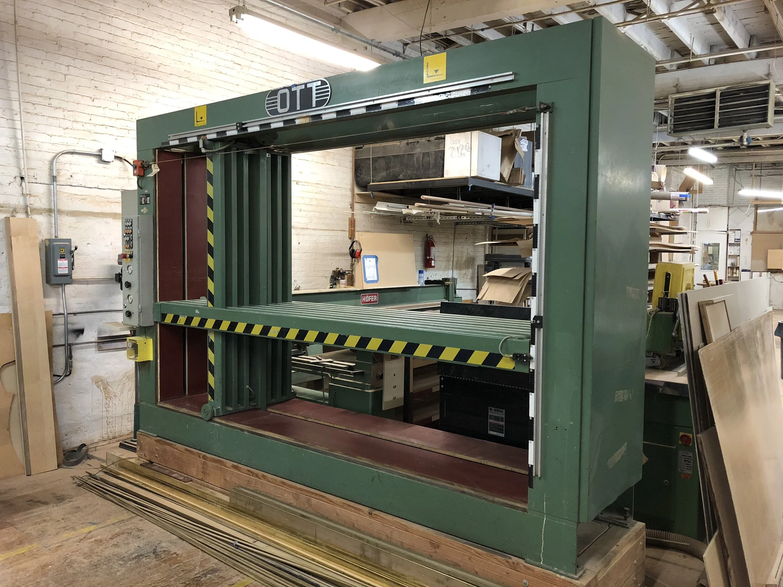 Clamp — Used Woodworking Machinery — LIMZ MACHINERY GROUP