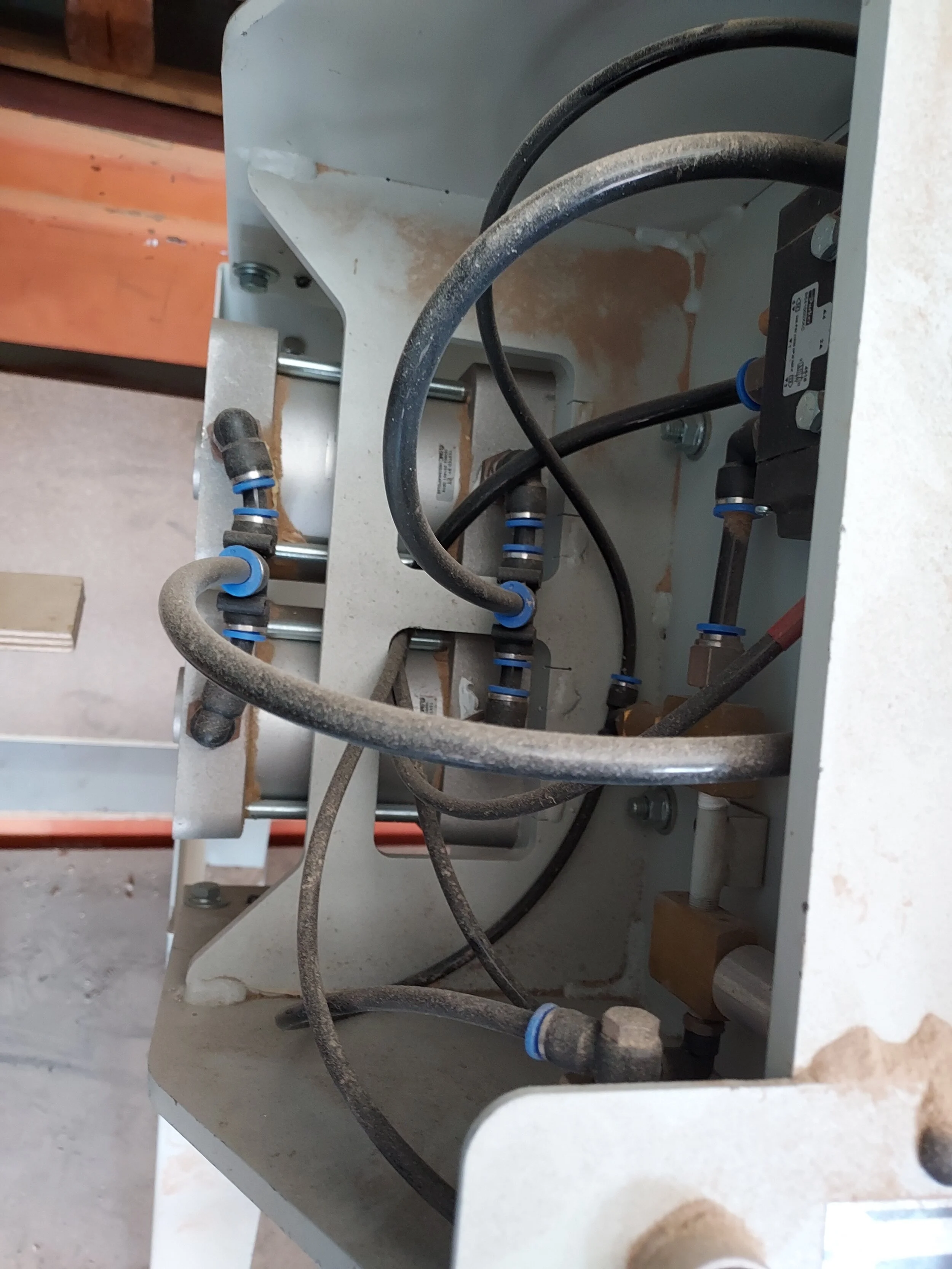 Doucet Drawer Clamp — LIMZ MACHINERY GROUP