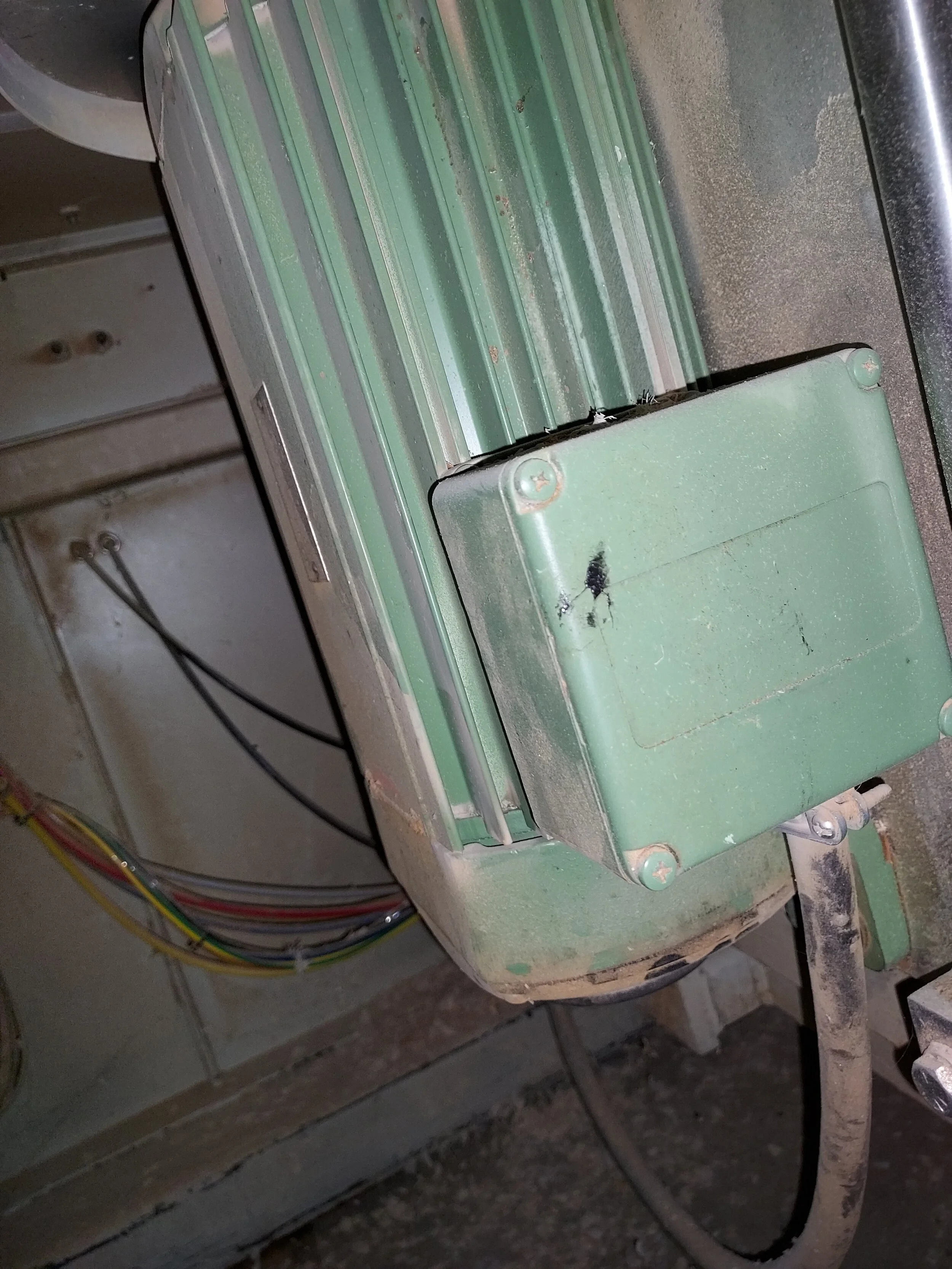 Unique 250 Raised Panel Door machine (Used) Model: 250; SN: 127000 ...
