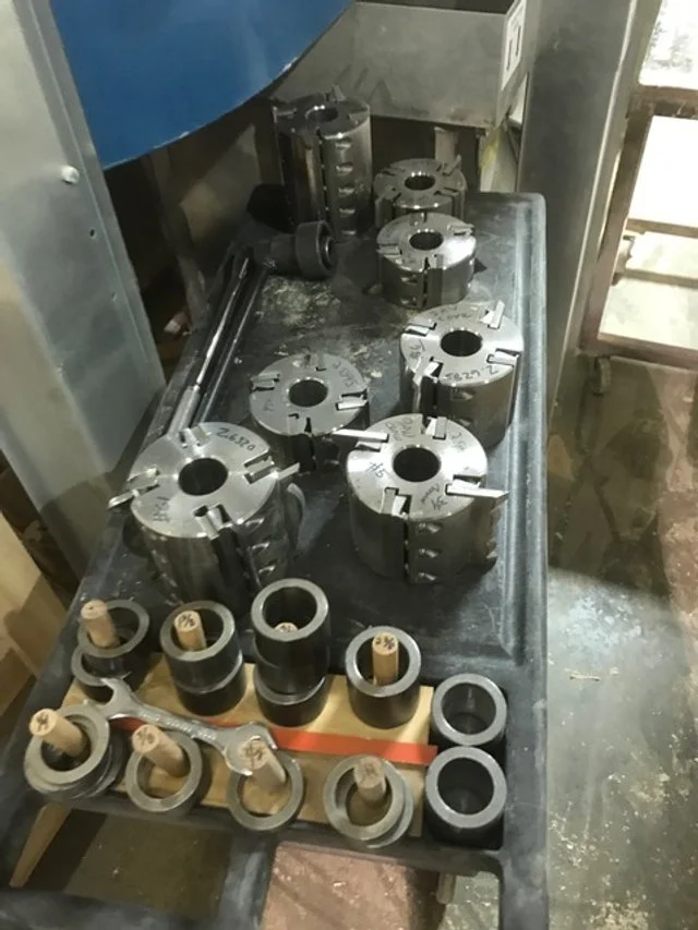 Kentwood 5 Head Moulder (Used) — LIMZ MACHINERY GROUP